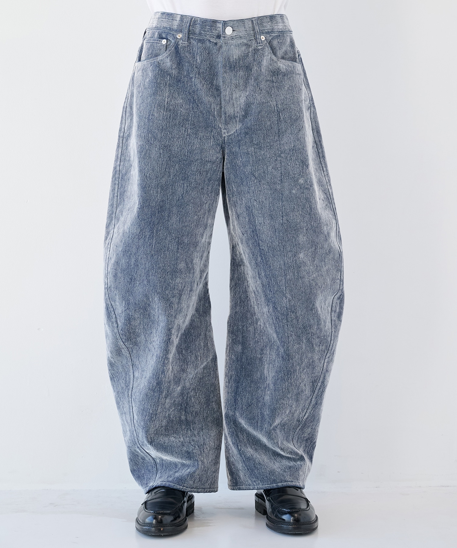 FLOCKY DENIM | STUDIOUS